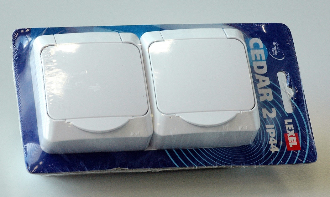 SCHNEIDER ELECTRIC P.PESA (2) PIND.IP44 VALGE | Onninen