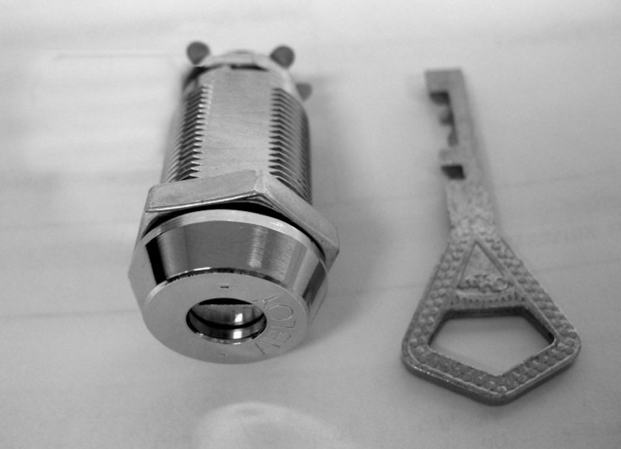 LAUKAMO FIXING SCREW FIXING SCREW ABLOY CL103 | Racks And Cabinets ...