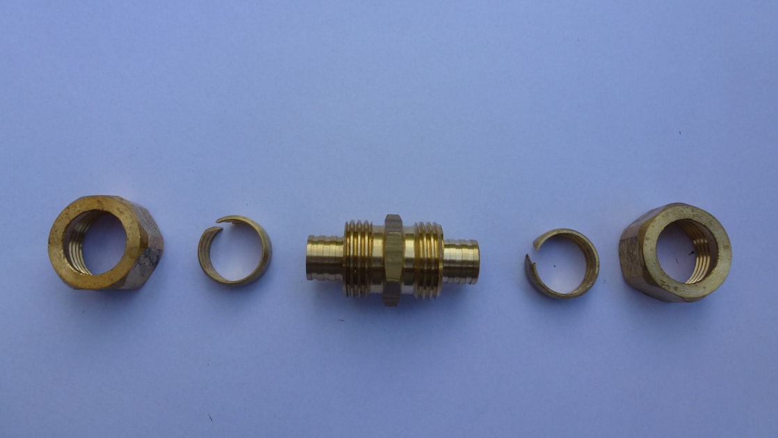 RAUHEAT STRAIGHT COUPLING RAUHEAT 20mm | Underfloor heating | Onninen